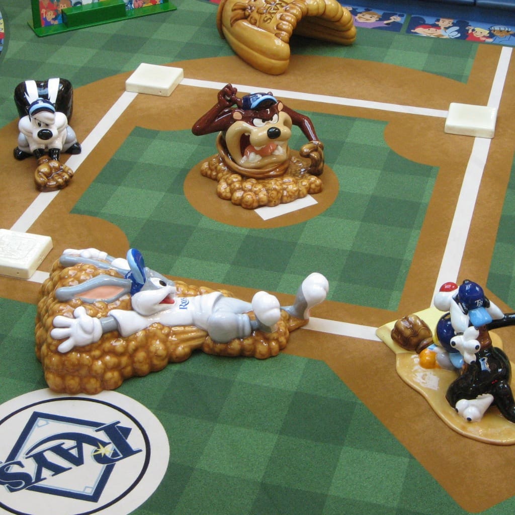 Looney Tunes Baseball Theme - Soft Play